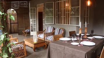 Apartamento Clássico | Terraço/pátio interior