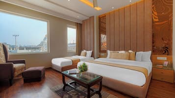 Suíte club, 1 quarto | Roupas de cama premium, ferros/tábuas de passar roupa, Wi-Fi de cortesia
