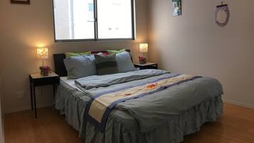 Apartamento luxo, várias camas, para não fumantes | Cofres nos quartos, cortinas blackout, ferros/tábuas de passar roupa