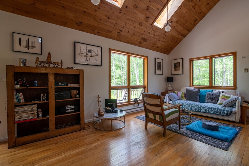 Peaceful Woodsy Retreat With Stream And Hiking On Property / Near Bethel Woods - Narrowsburg, NY