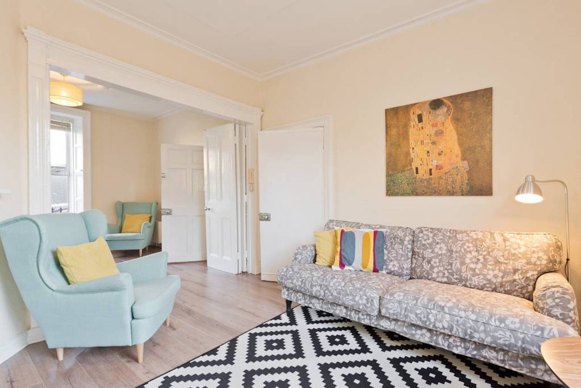 Huge 6 Bedroom Georgian Townhouse In Dublin City - Dublin