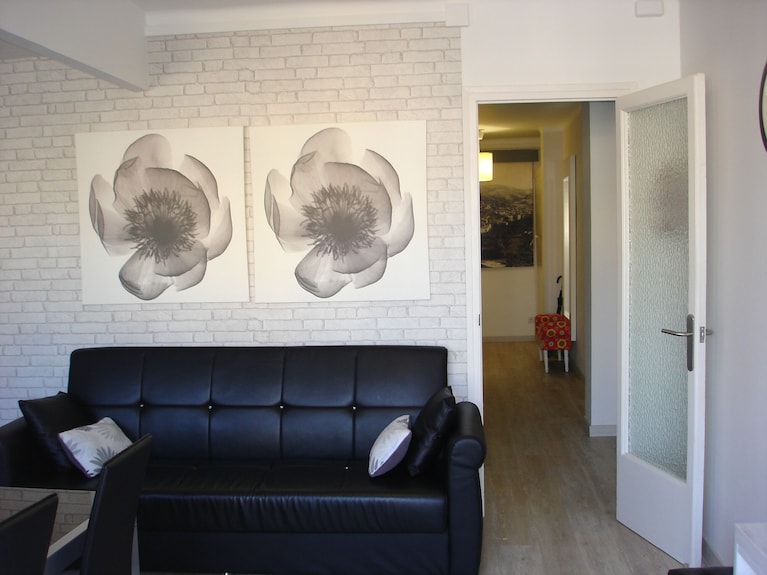 Atico Acogedor Con Gran Terraza En El Centro De Barcelona, Junto Recinto Ferial. - Universidad Ramon Llull