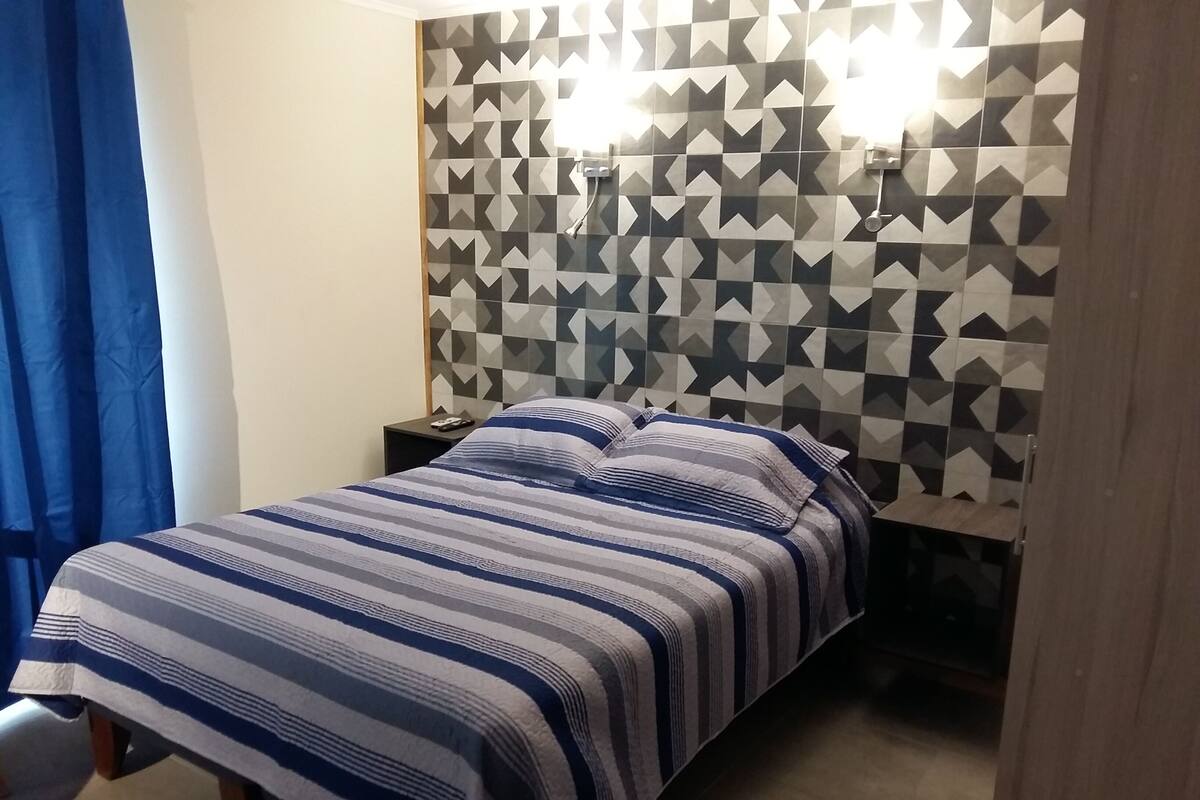 Estúdio Júnior | Camas de colchão pillowtop, minibar, secretária, Wi-fi grátis 