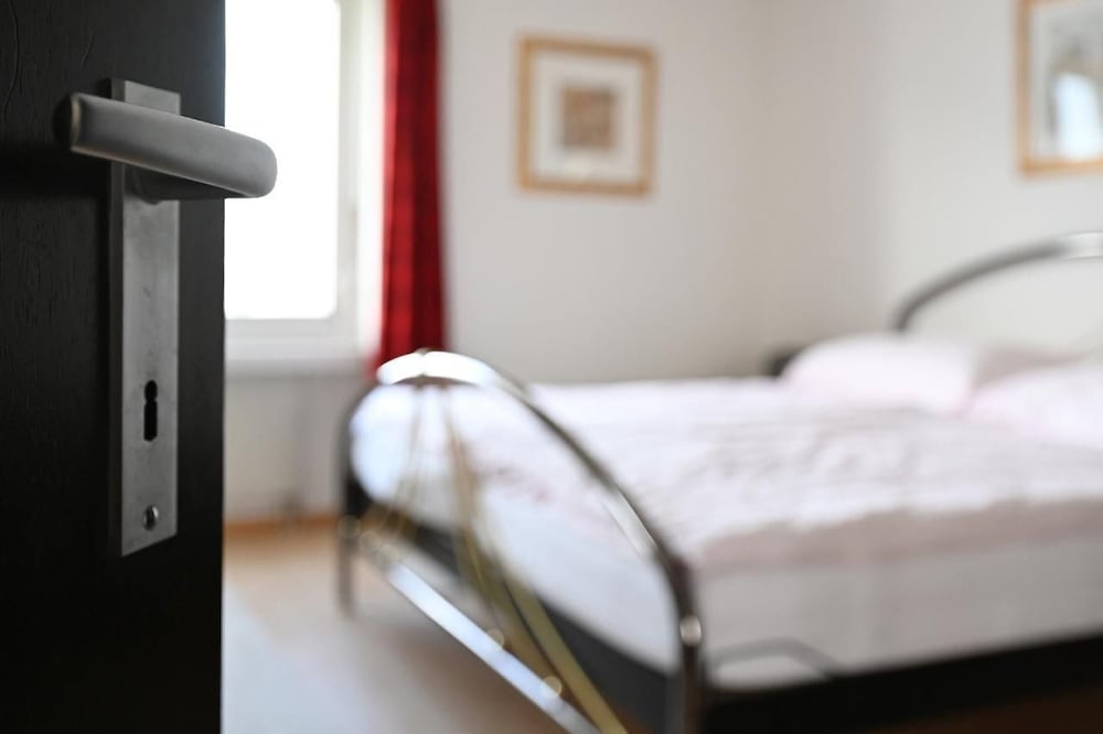 Ferienwohnung Weggis Für 2 - 4 Personen Mit 2 Schlafzimmern - Ferienwohnung - Weggis