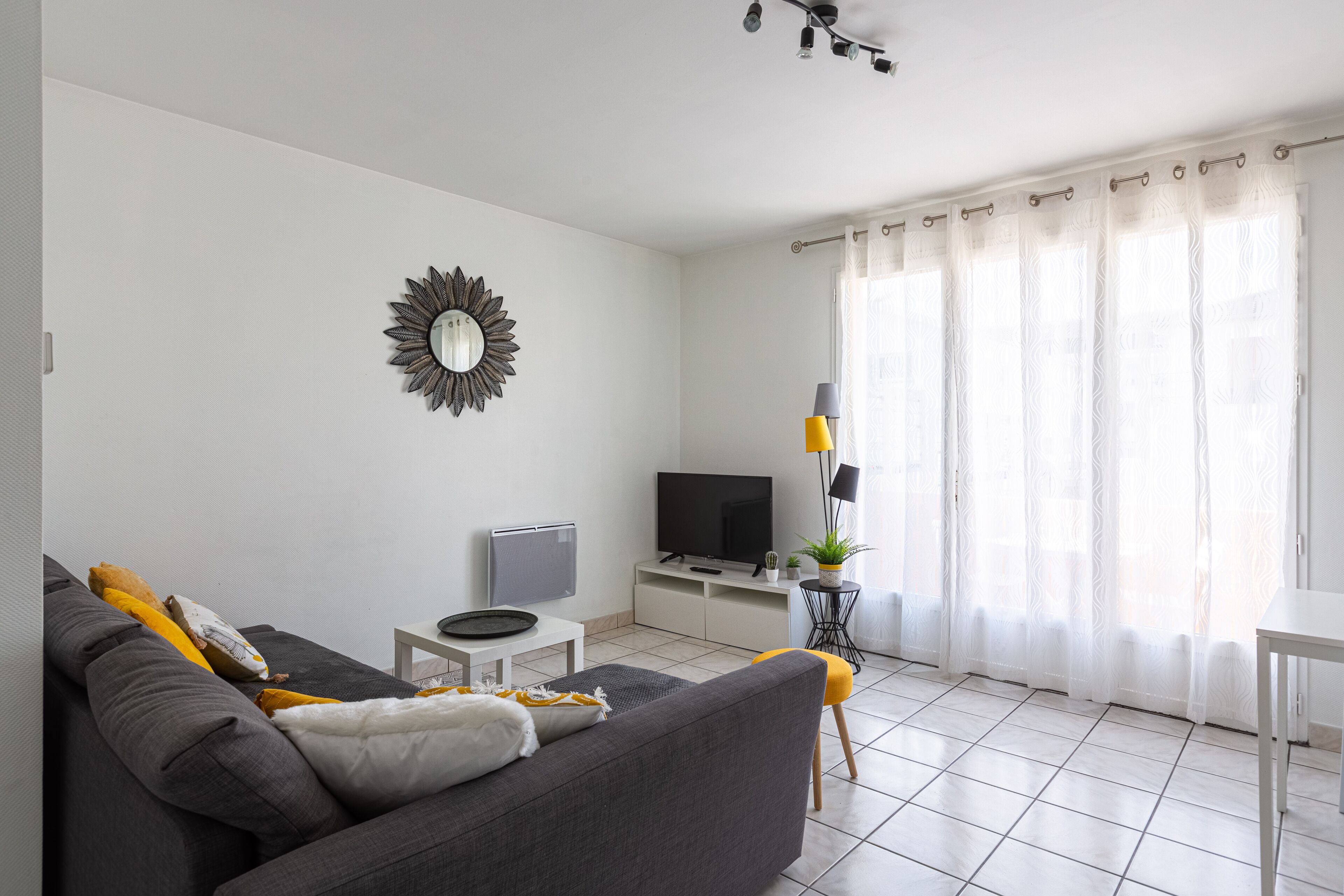 Bel Appartement Avec Balcon - Aquitaine