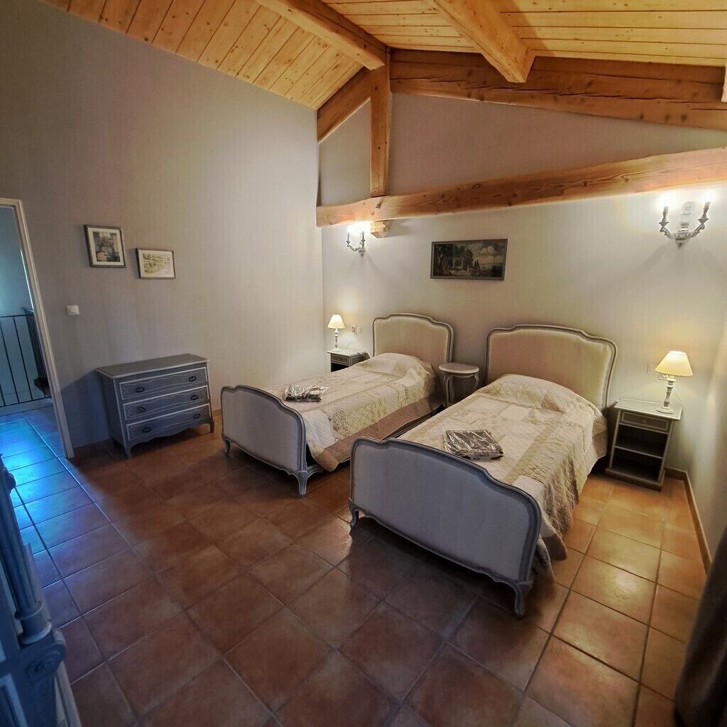 Grand Mas Avec Piscine Chauffée Pour 10 Pers, 3 Salles De Bains  Vue Panomarique - Vaucluse