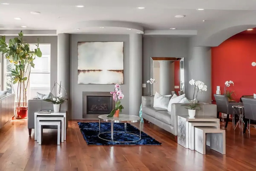 Located On Marina Blvd - Usa