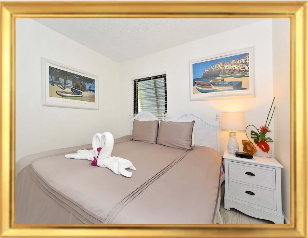 Luxury Condo -Breathtaking Front View Beach-promojuly -2025 199 Per Night - Longboat Key, FL