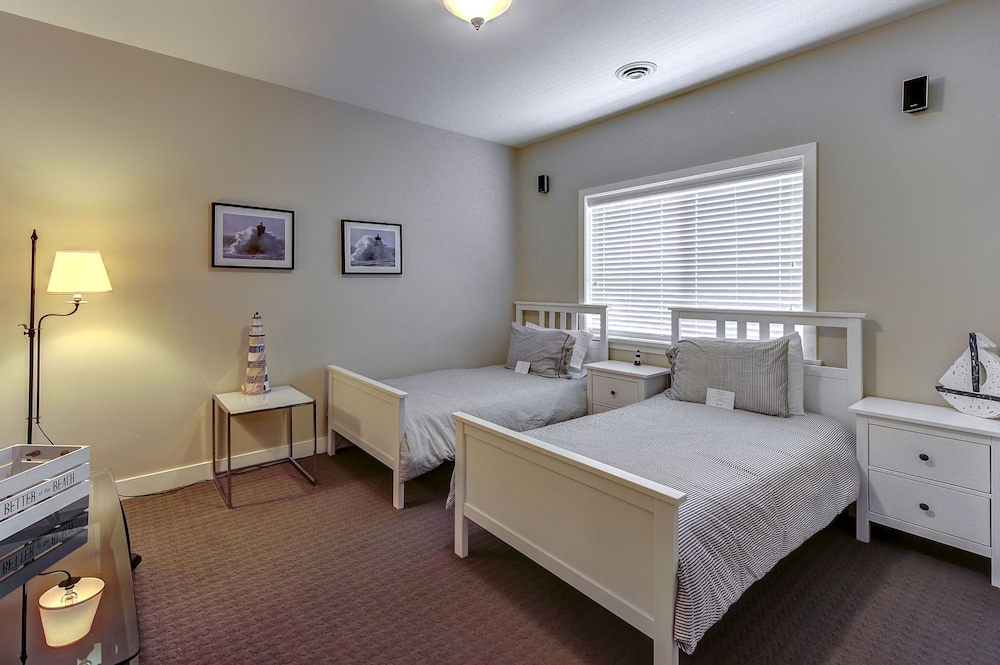 ¡Suite Penthouse Frente Al Mar De Lujo En Barona Beach Resort! - West Kelowna