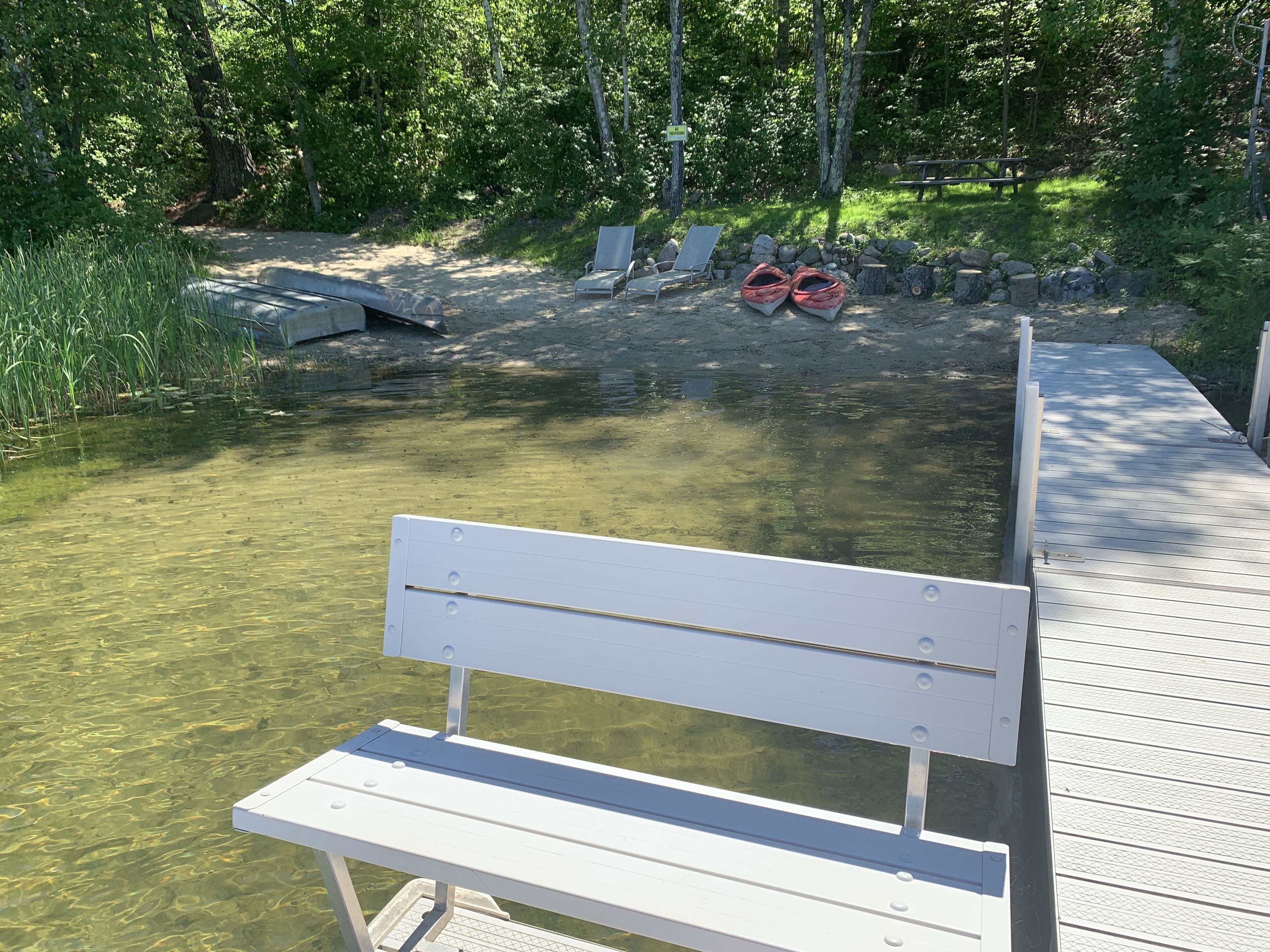 CLUBHOUSE LAKE HOME! *Sauna*Ping Pong*Pool Table*Foosball/Deck/Bar ...