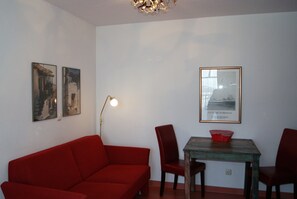 Apartamento, 1 quarto (306) | Com decoração personalizada, com mobília individualizada 