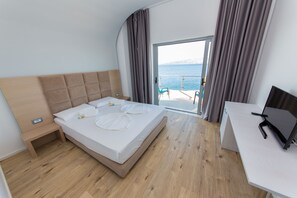 Quarto Familiar, 2 quartos, varanda, vista para o mar | Vista do quarto