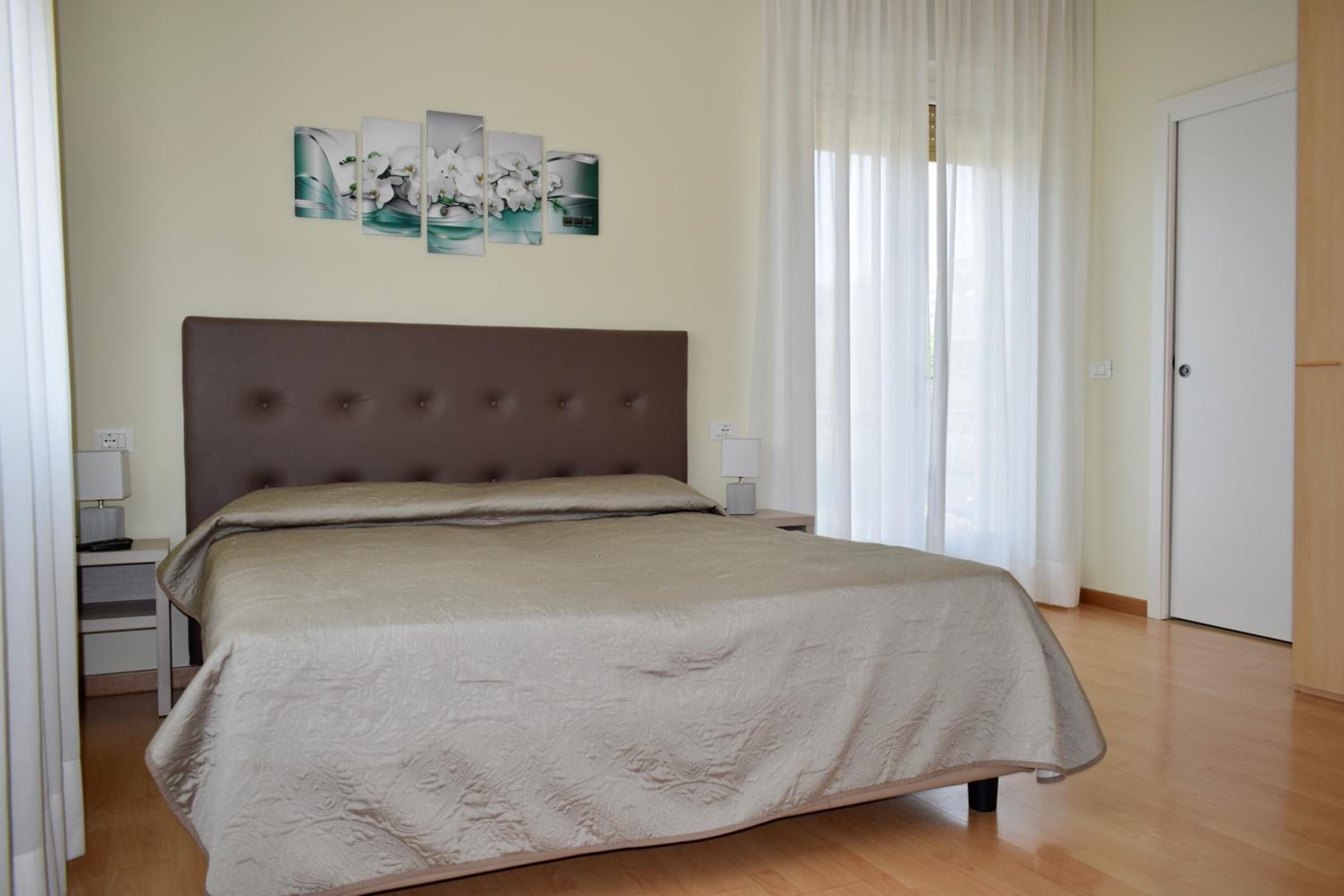 Wi-fi grátis, roupa de cama fornecida 