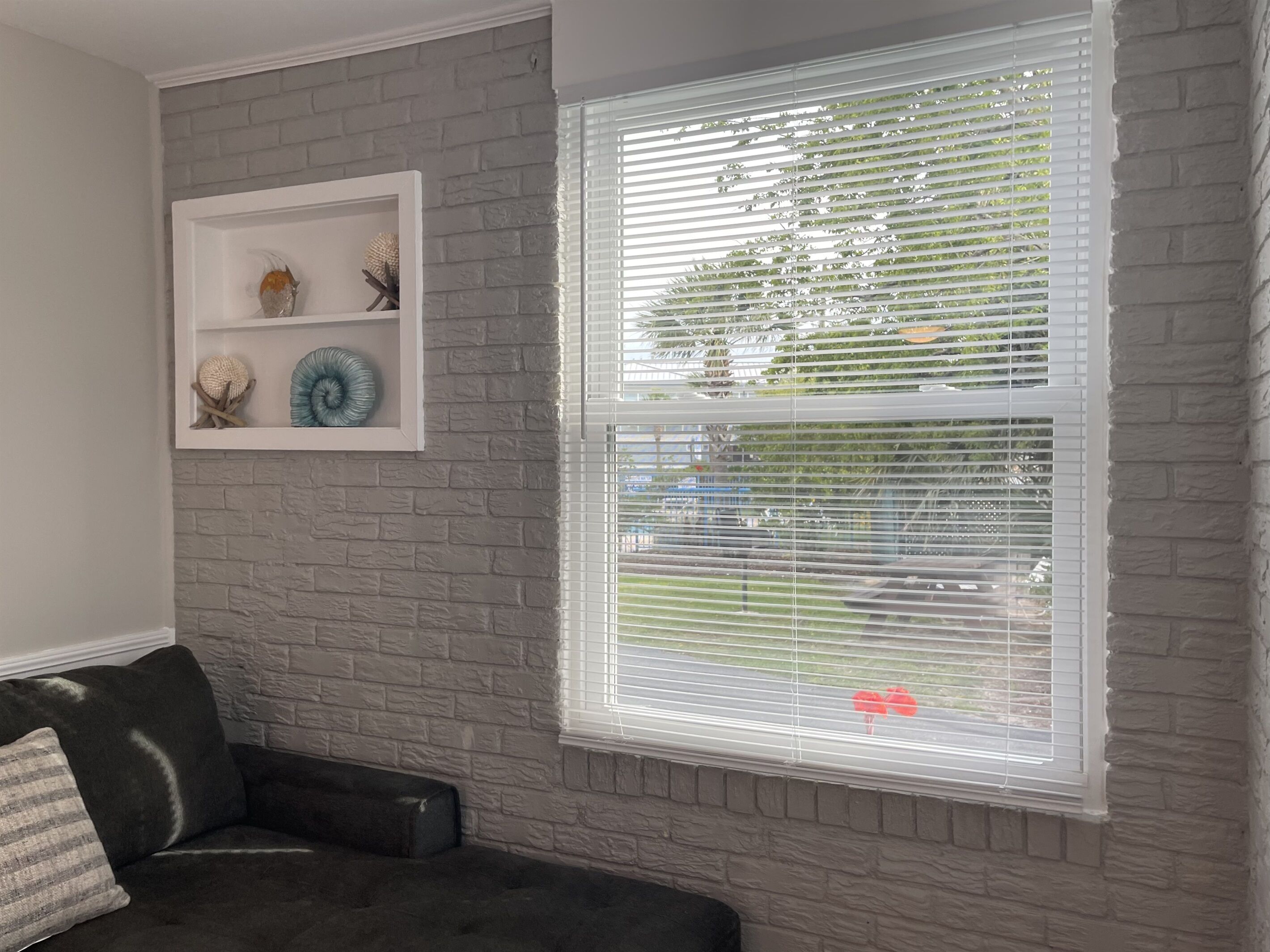 #101 Ocean Inn 2 Bedroom 1.5 Bath Modern Favorite - Mount Pleasant, SC