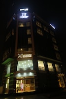 Fachada do alojamento (tarde/noite)