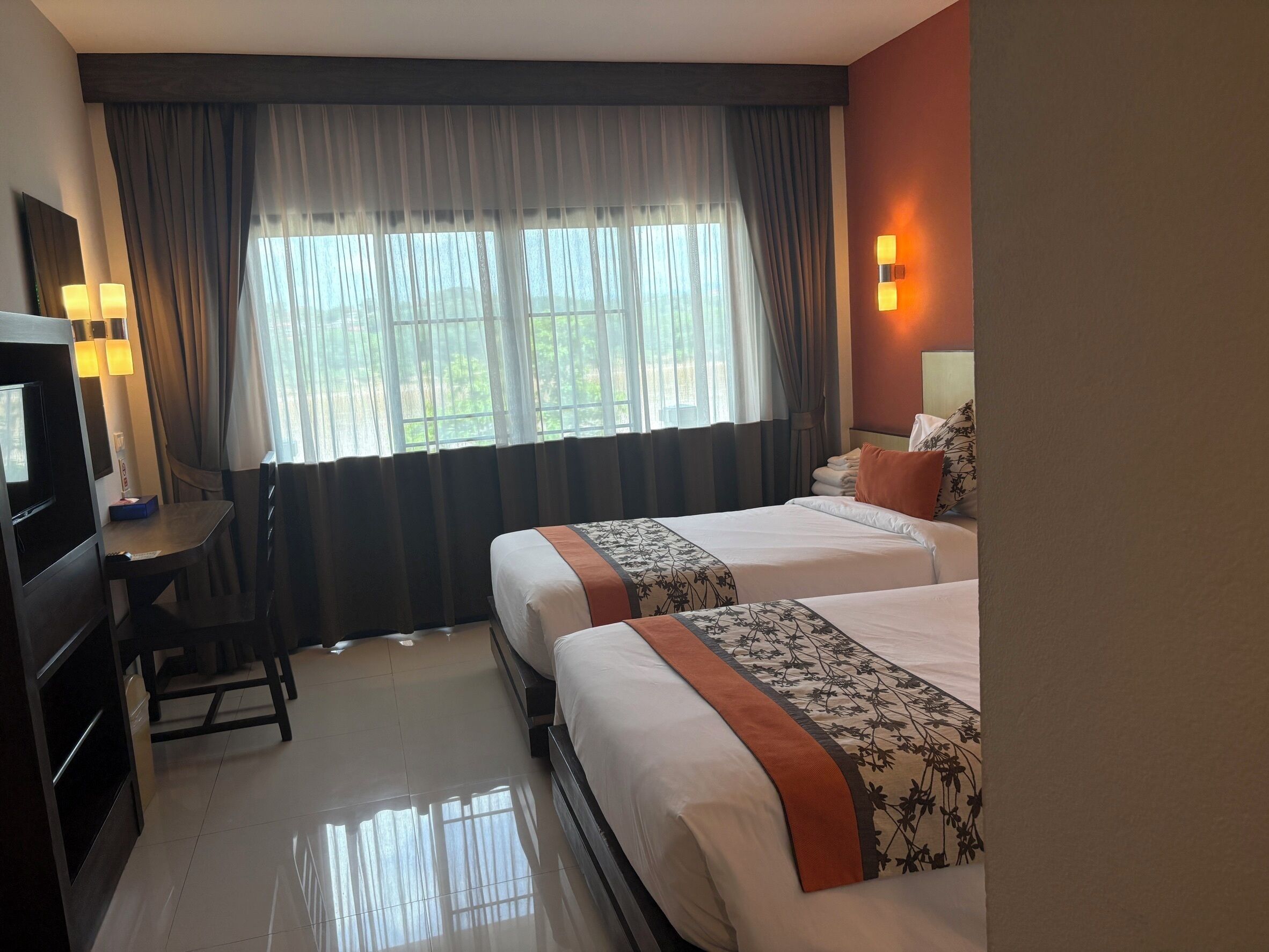 Quarto Twin Superior | Cofre no quarto, cortinas/cortinados opacos, quartos insonorizados 