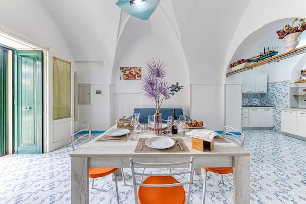 Apartamento | Sala | TV de ecrã plano