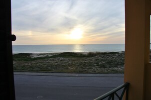 Perto da praia, snorkel, windsurf, surf/bodyboard
