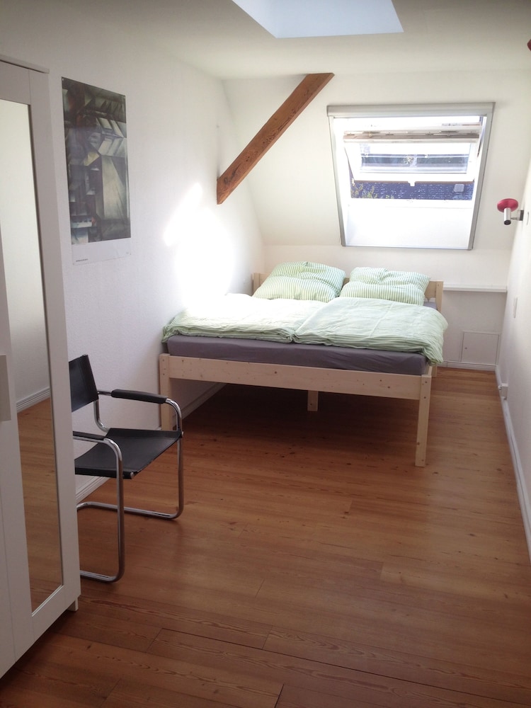 Un Idilio Gen Perfectamente Gelege En El Medio - Entre Bellevue, Tiergarten Y Spree - Berlin