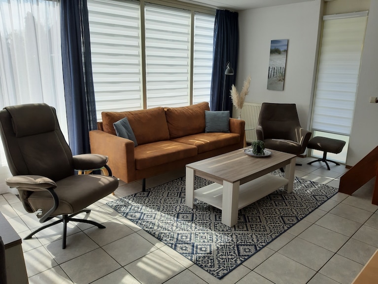 Comfortabel Vakantiehuis Vlakbij Het Strand Met Tuin, Met Speeltuin En Zwembad - Schoorl