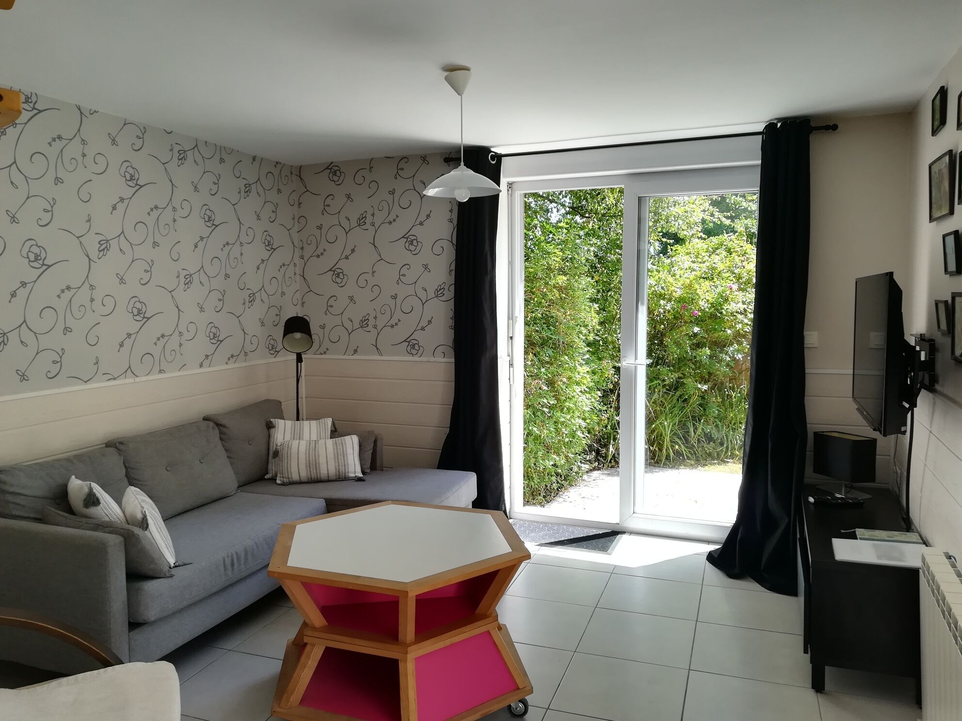 Haus Mit Allem Komfort In Frieden Eingerichtet - Coutances