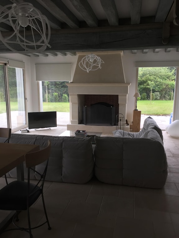 Cerca De Deauville. Alquiler De Nueva Casa De La Piscina - Normandía