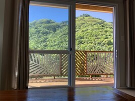 Televisor LED de 32 de polegadas com canais digitais, Netflix, Hulu 