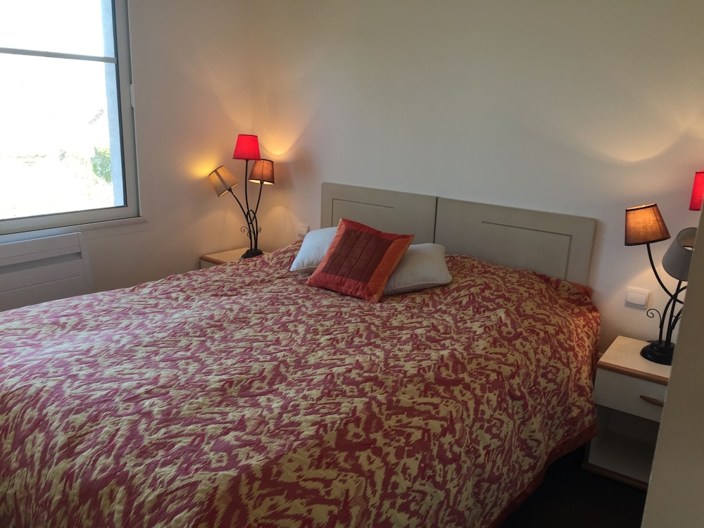 Maison Ensoleillee 7 Minutes à Pied Plage Et Golf, English Speaking. - Pornic