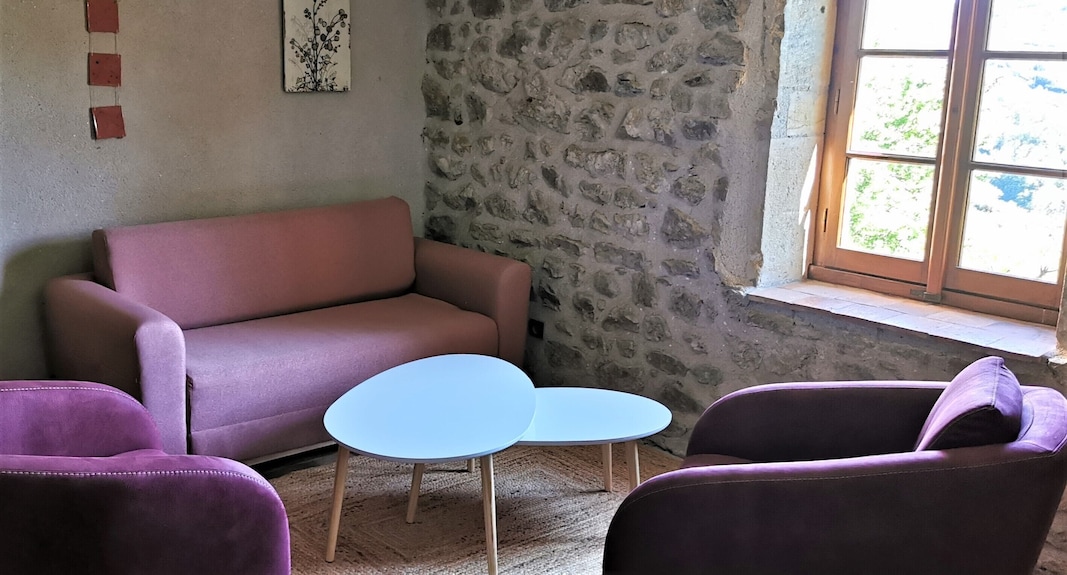 Ancienne Ferme En Pierre, Rénovée Avec Goût, Au Cœur Des Monts Du Lyonnais - Rhône