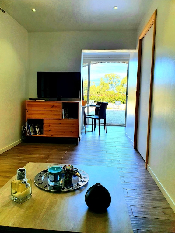 Seaside Apartment With Heated Pool - Corsica