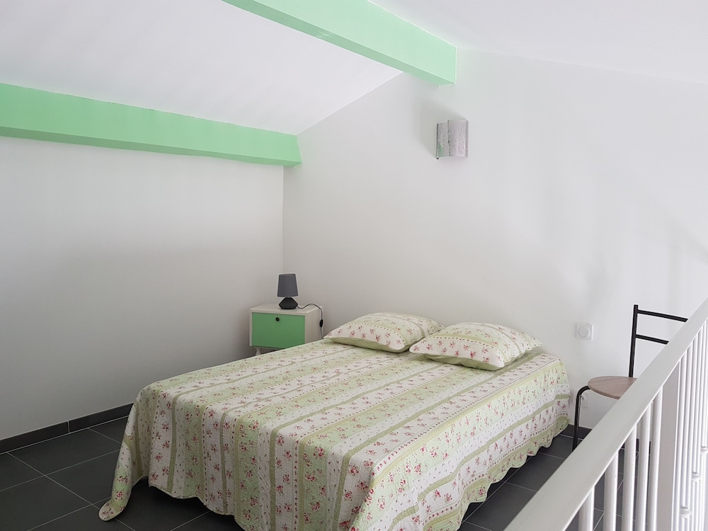 Nieuw Verblijf Met Airconditioning 3/4 Personen Vallon Centrumbrug Met Parking - Ardèche
