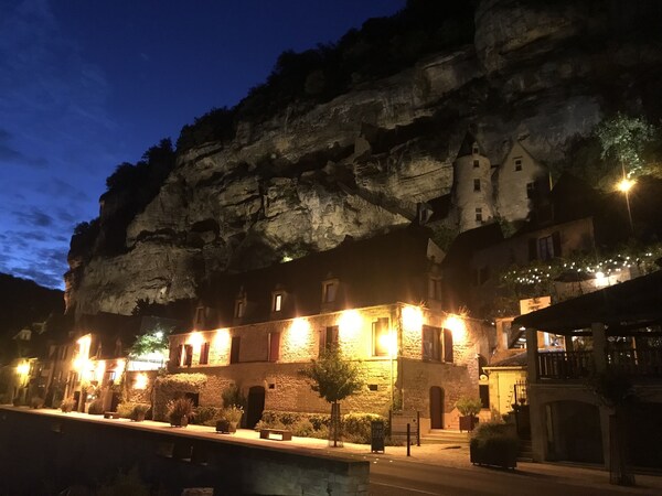 Casa De Pueblo Con Encanto "La Roca" - Vézac