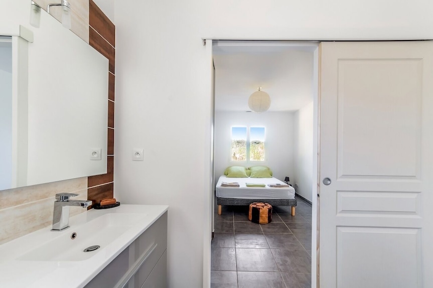 Gite Sleeps 8 Any Comfort With Swimming Pool South Ardèche - Ardèche