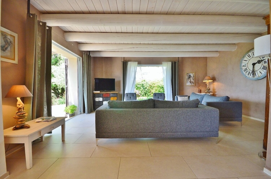 Maison Neuve Tout Confort Avec Le Charme De L'ancien, Piscine 13m/3.5 - Gard