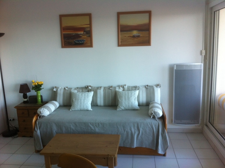 Appartement Face à La Mer Avec Piscine Et Parking Privé - Fréjus