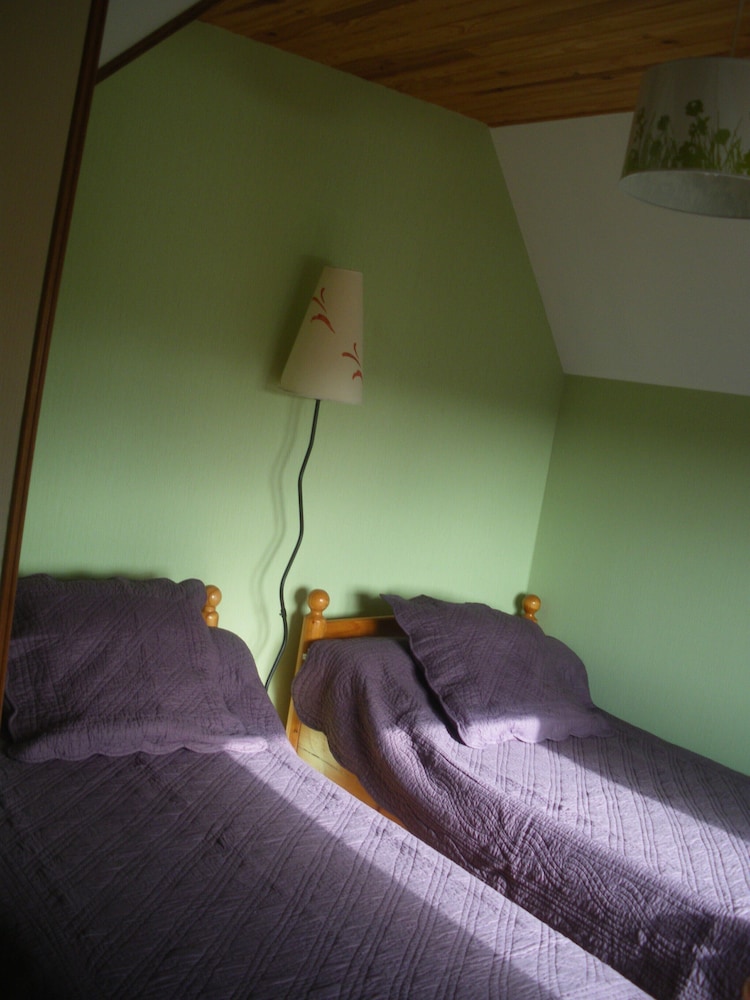 Comfortable Cottage In The Calm Of Calvados With Heated Pool - Normandy