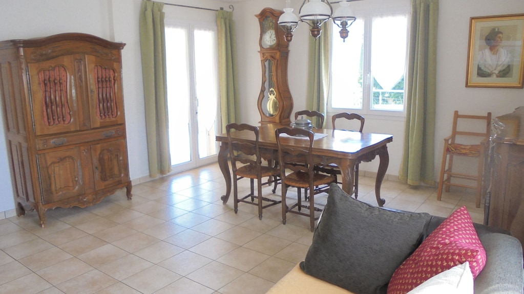 Huis In Saint Victor La Coste In De Provence, In De Buurt Van Avignon - Gard