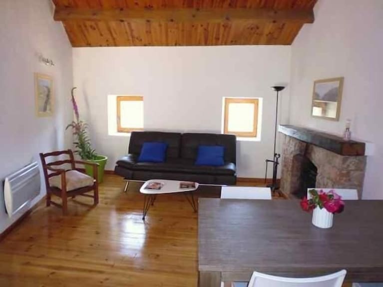 Loue Maison Corse Traditionnelle En Pierre - Lac de Nino