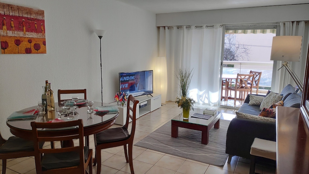 A "2" Pas Du Sable Fin Et Des Commodités,t3,clim,wifi Fibre,2terrasses,parking - ibis budget Fréjus Capitou A8