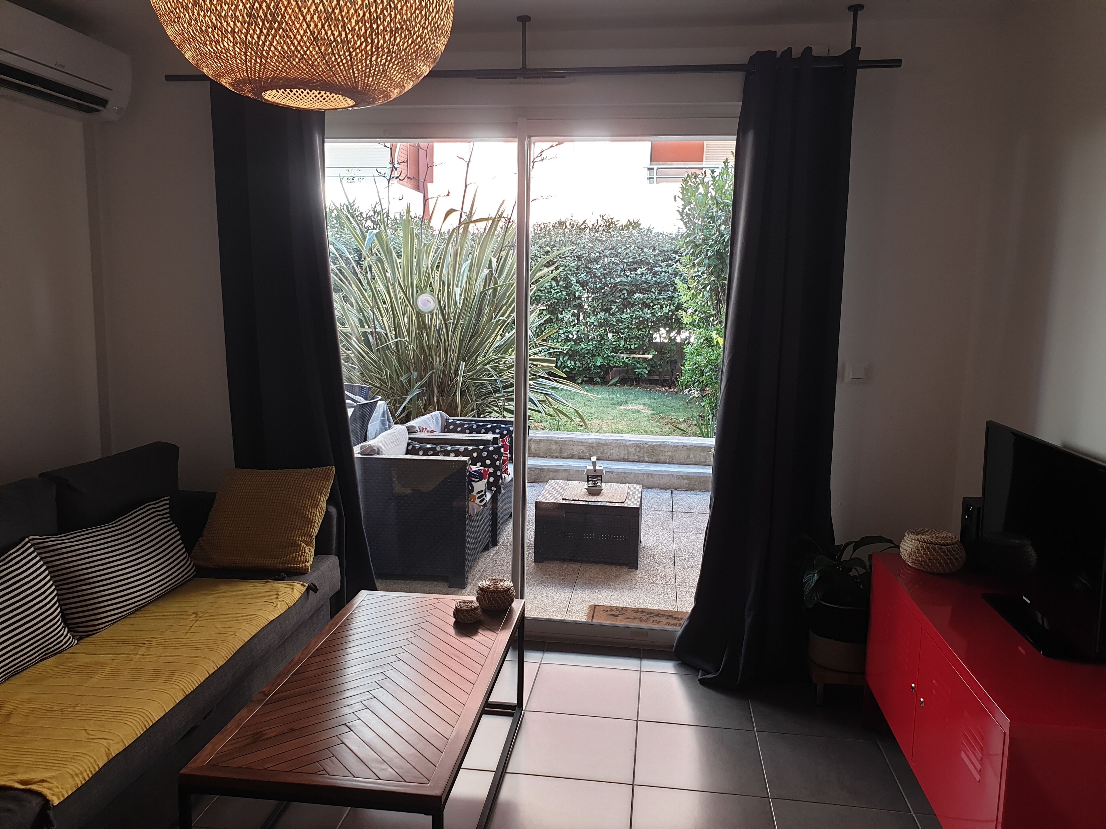 Nice T2 Near The Port, Private Garden And Terrace, Closed Garages - La Ciotat
