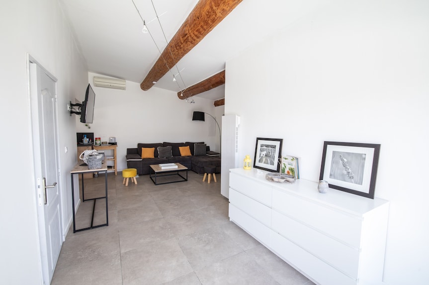 Maison En Campagne Au Cœur De La Provence Avec Piscine Privée Et Jardin Clôturé - Le Thor