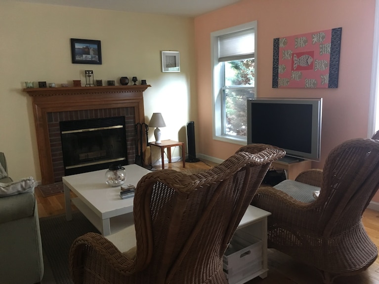 Narraganett 4br, Pier Neighborhood, Walk 2 Amenities, Dog-friendly, Dead-end St. - Rhode Island