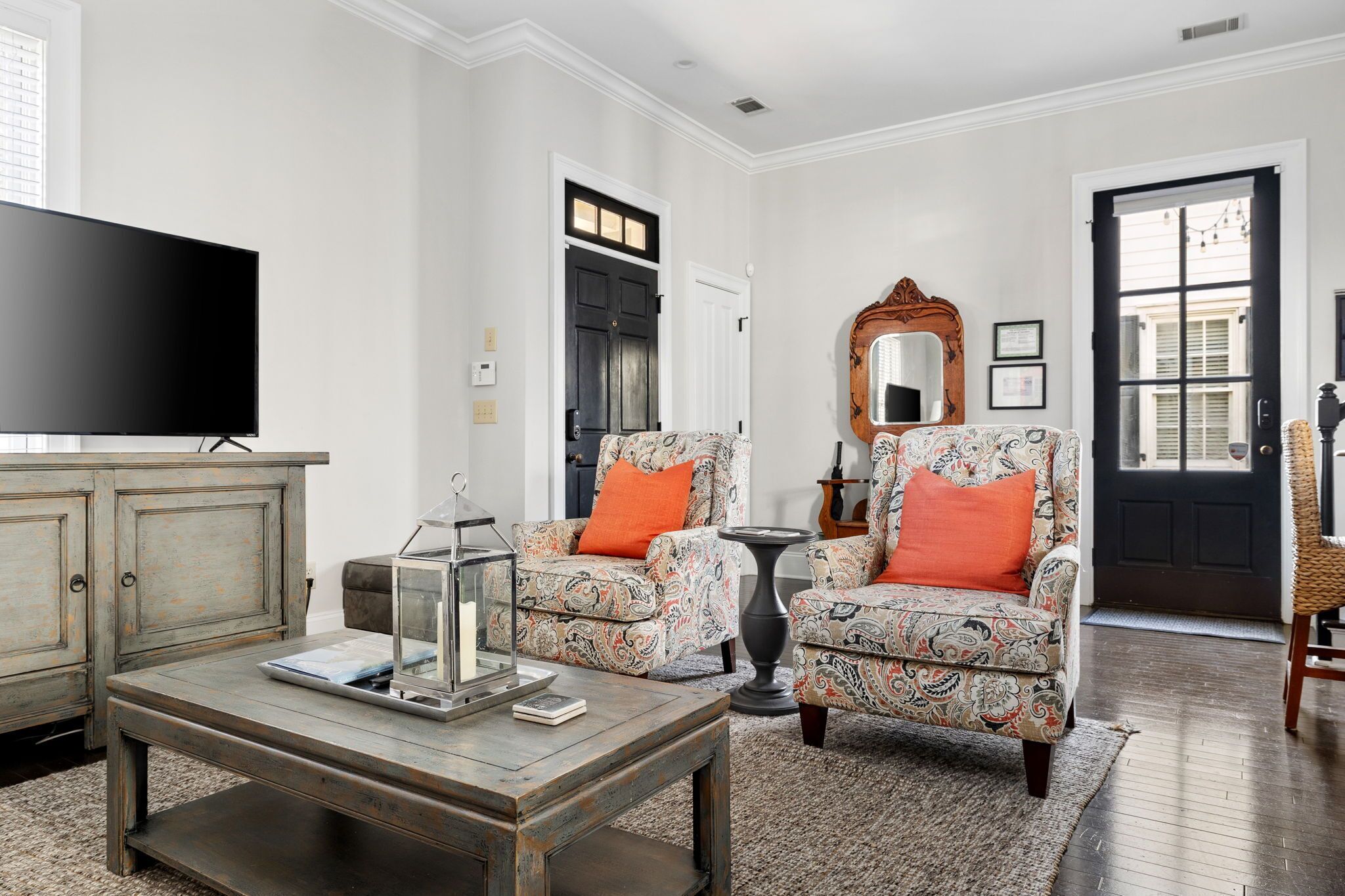 The Heart Of Charm: Discover Downtown Charleston - Charleston, SC