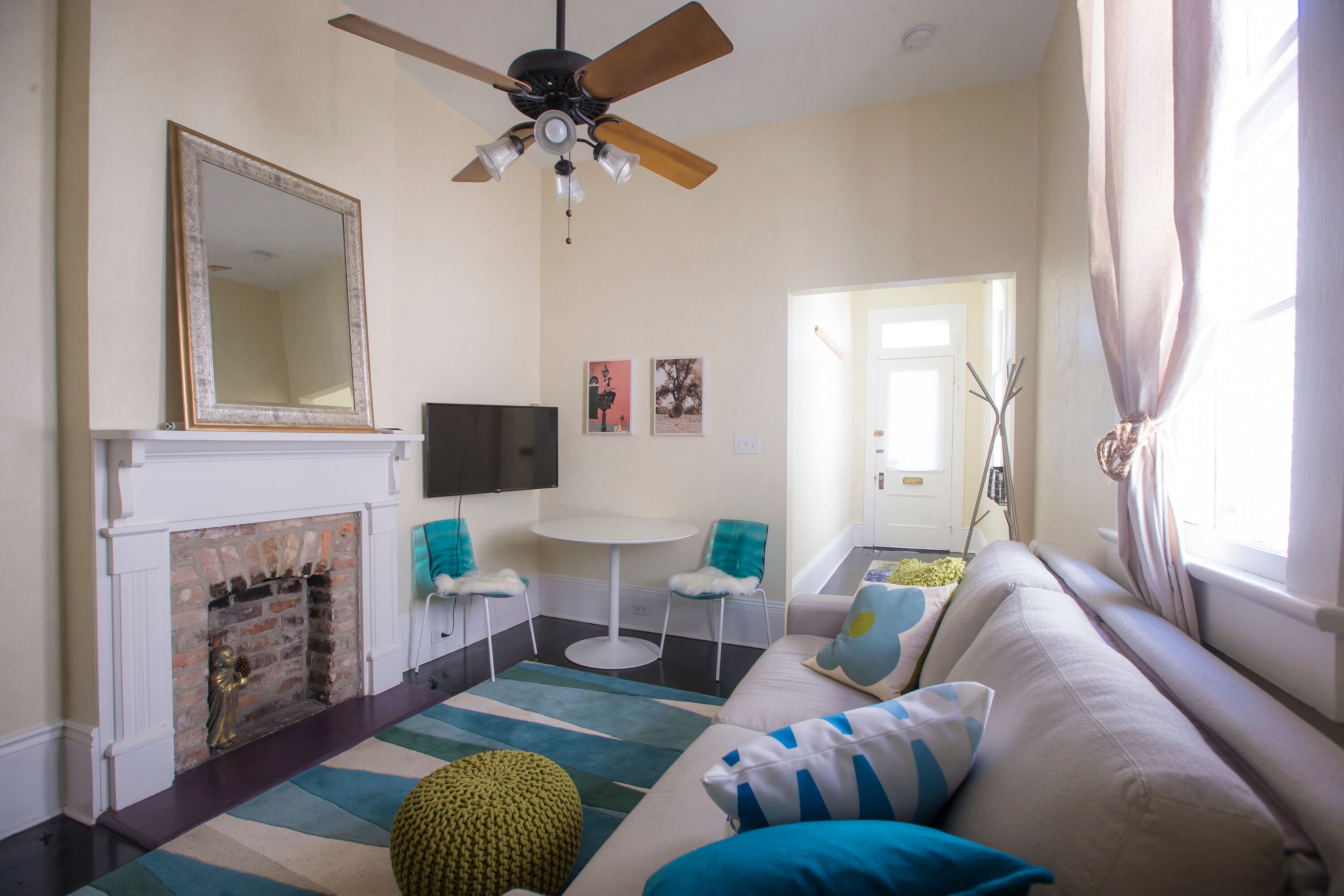 Renovated Carrollton Uptown Cottage - License # 23-nstr-17373 And 23-ostr-02079 - Metairie, LA