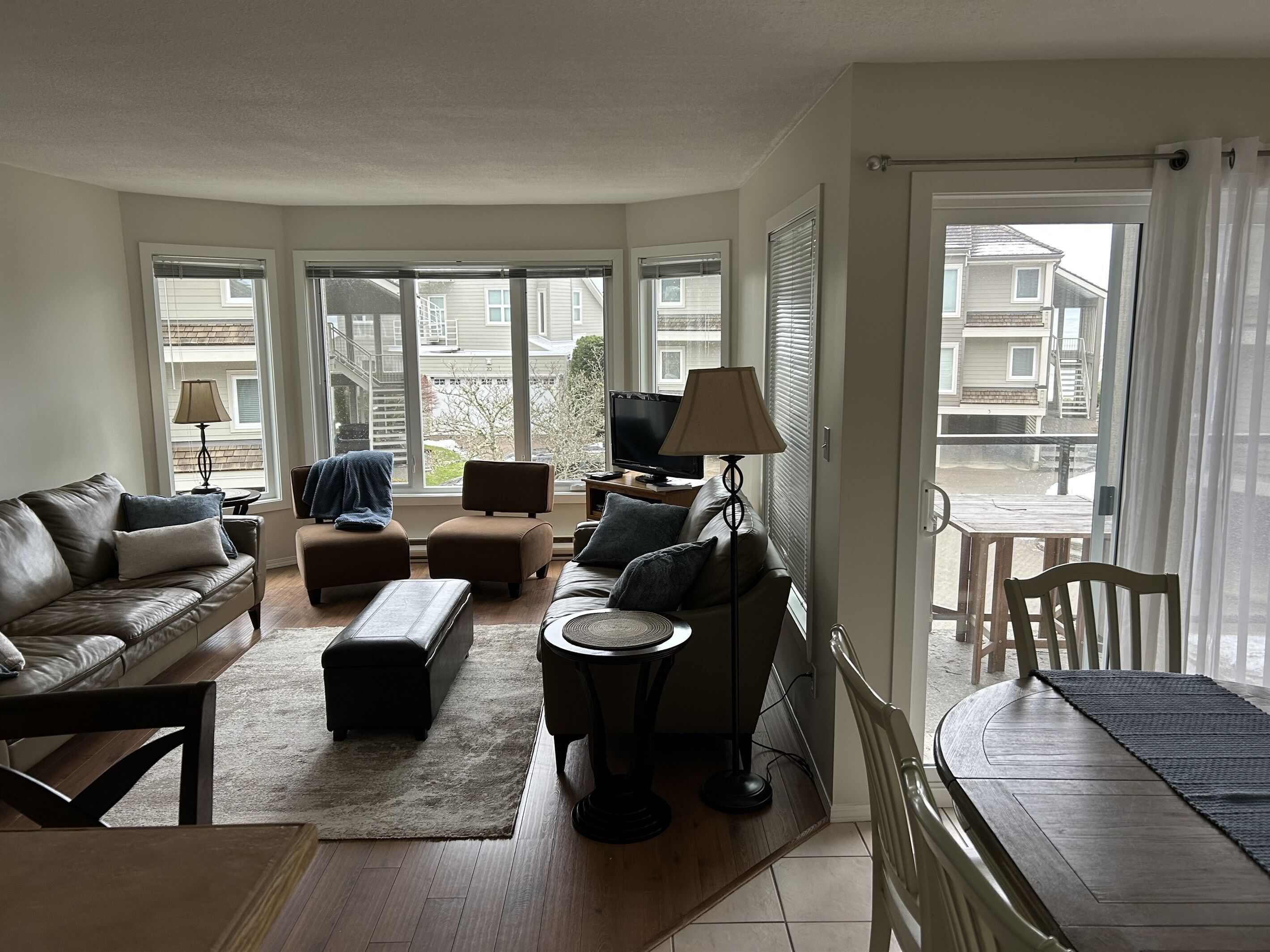 Tanglewood 19 Is Steps To The Ocean!  Located Ocean Level On Rathtrevor Beach - Vancouver Island