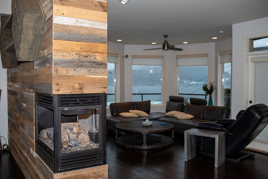 ***Panoramic Water View*** Deep Cove Luxury Living - Port Moody