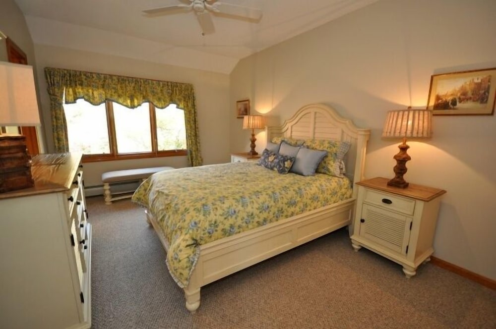 Beautiful Mountain Condo Sleeps 9, Views & One Of The Best Values At The Resort - Bretton Woods, NH