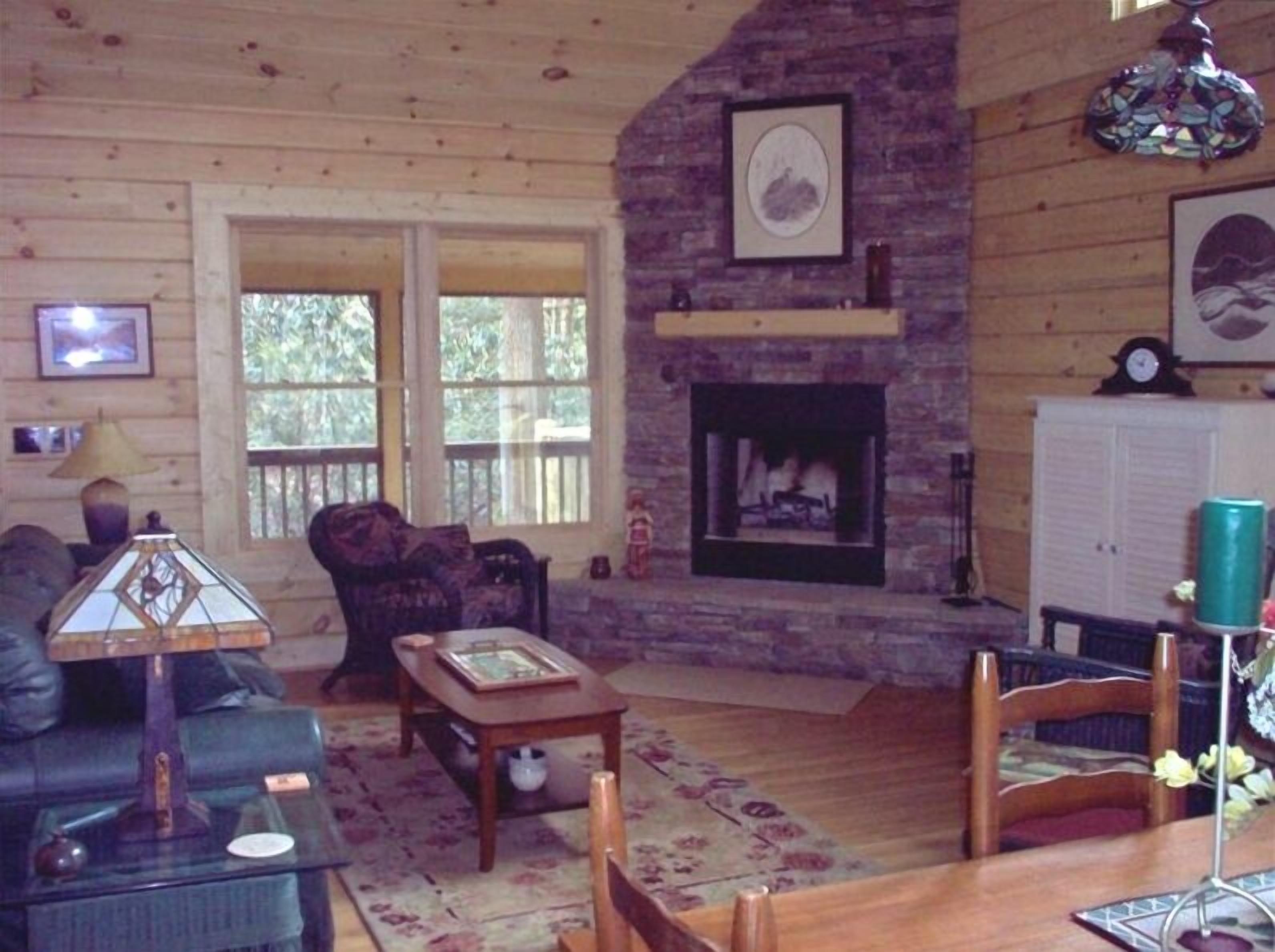 Log Home Retreat - Mt. Mitchell/blue Ridge Parkway - North Carolina