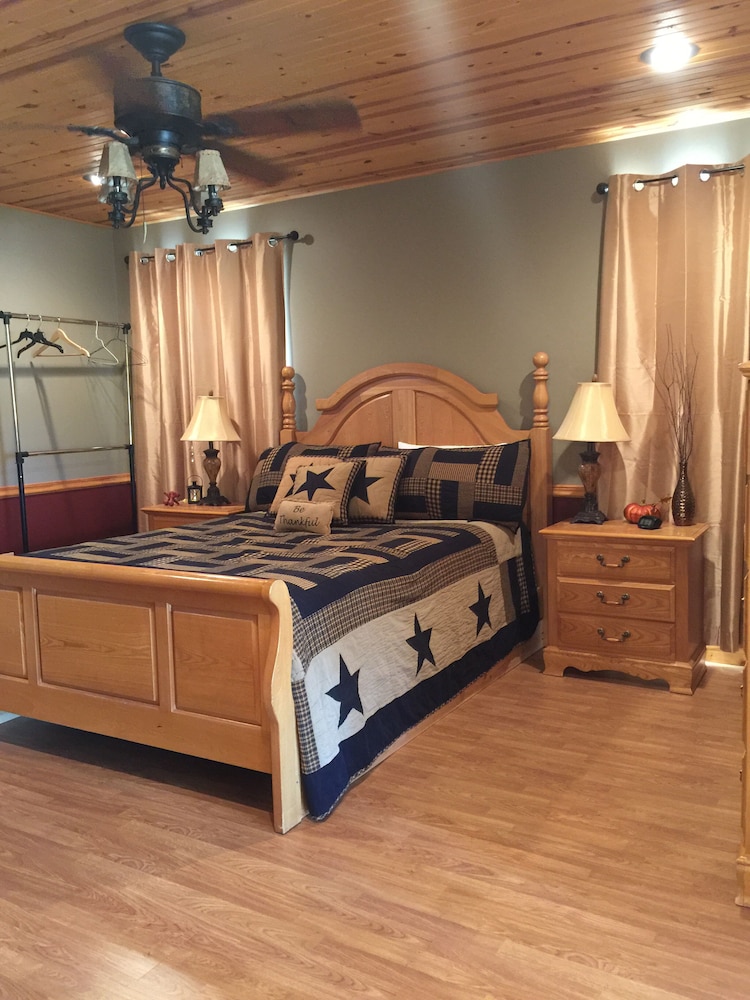 Cabin Just A Few Minutes From Patoka Lake - Indiana