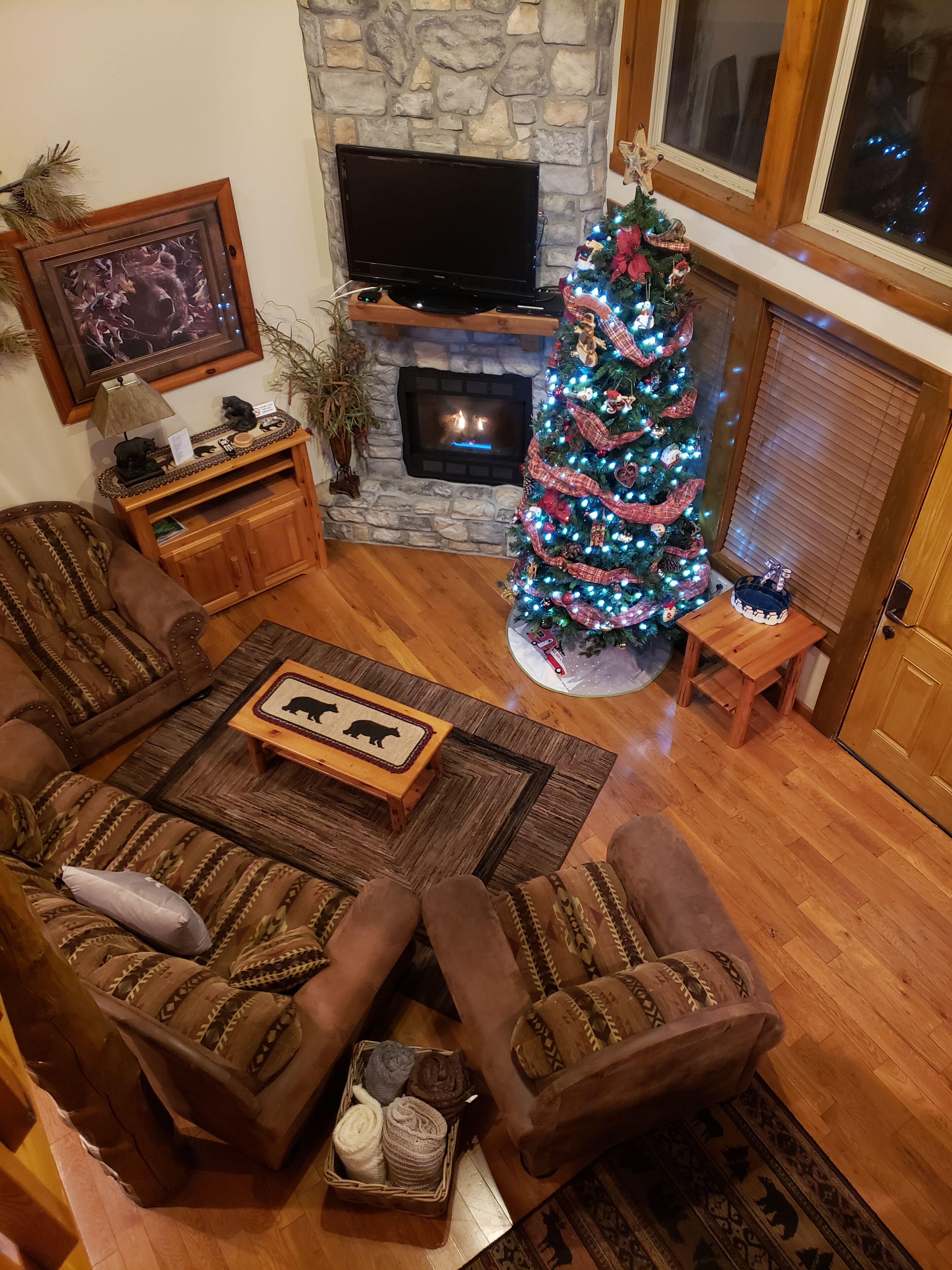 New Indoor Pool 6br 6ba Cabin Sleeps 22 By Silver Dollar City & Table Rock Lake - Branson, MO